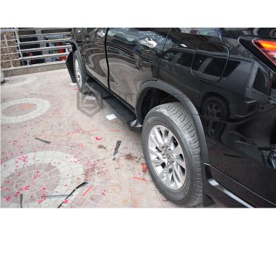 Toyota Fortuner Side Steps 2016-2021 - Autostore.pk