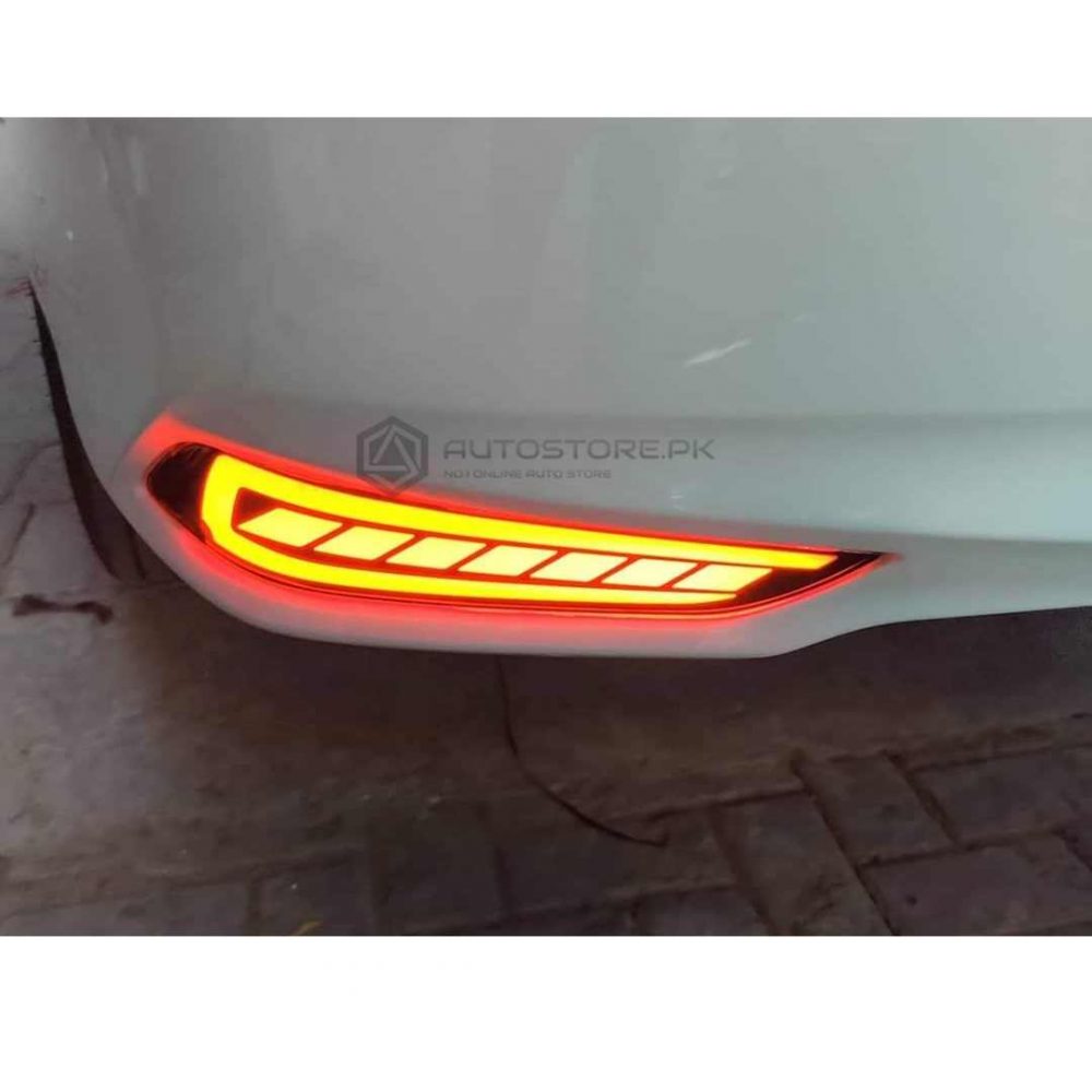 Toyota Yaris Rear Bumper LED Reflector Light 2020 - Autostore.pk
