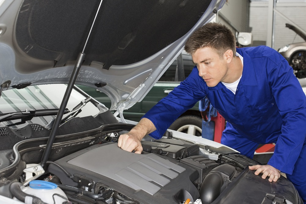 Essential Underhood Maintenance Tips from Our Chief Mechanic - Autostore.pk