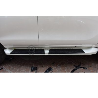 Toyota Fortuner Side Steps 2016-2021 - Autostore.pk
