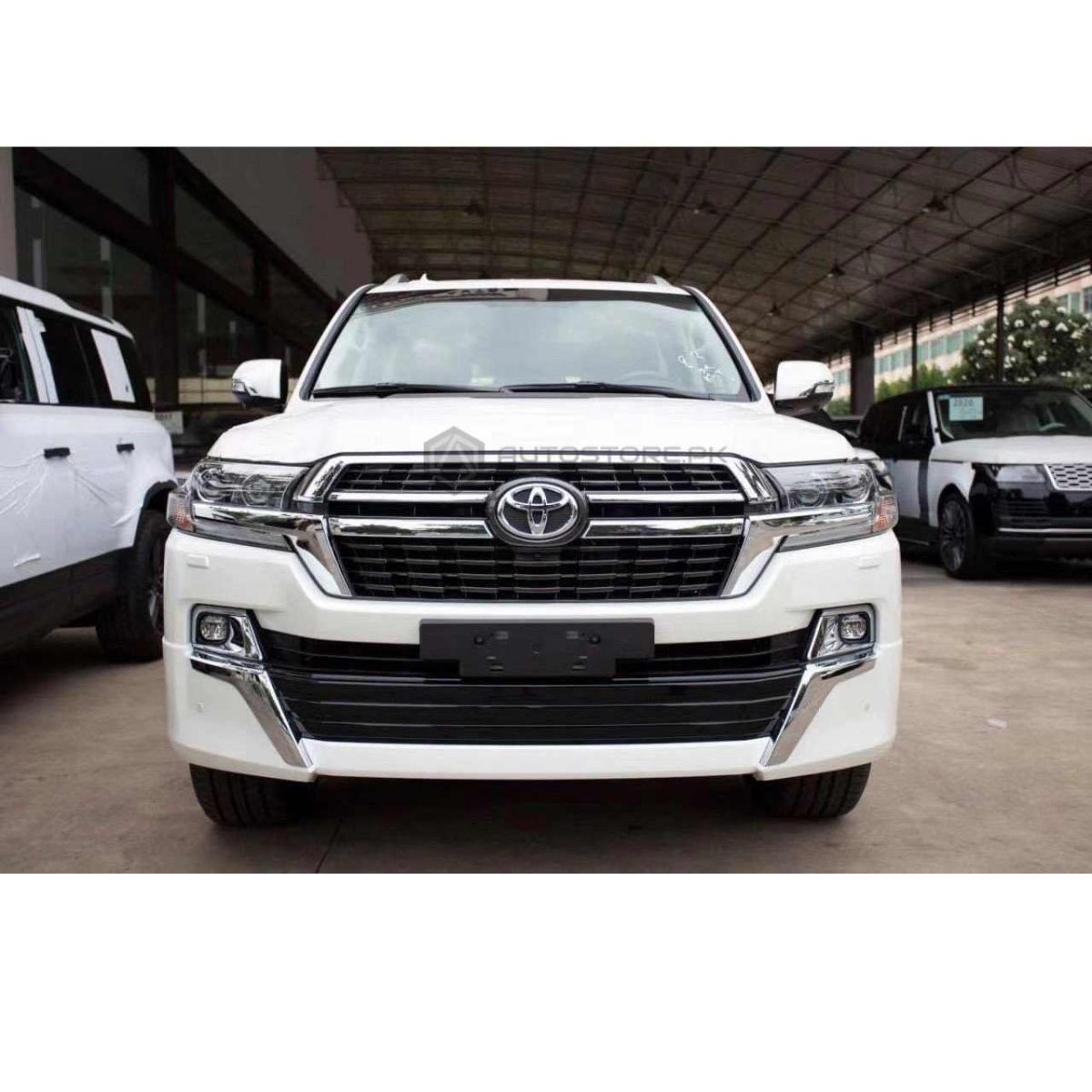 Toyota Land Cruiser FJ200 Facelift Body Kit 2021 - Autostore.pk