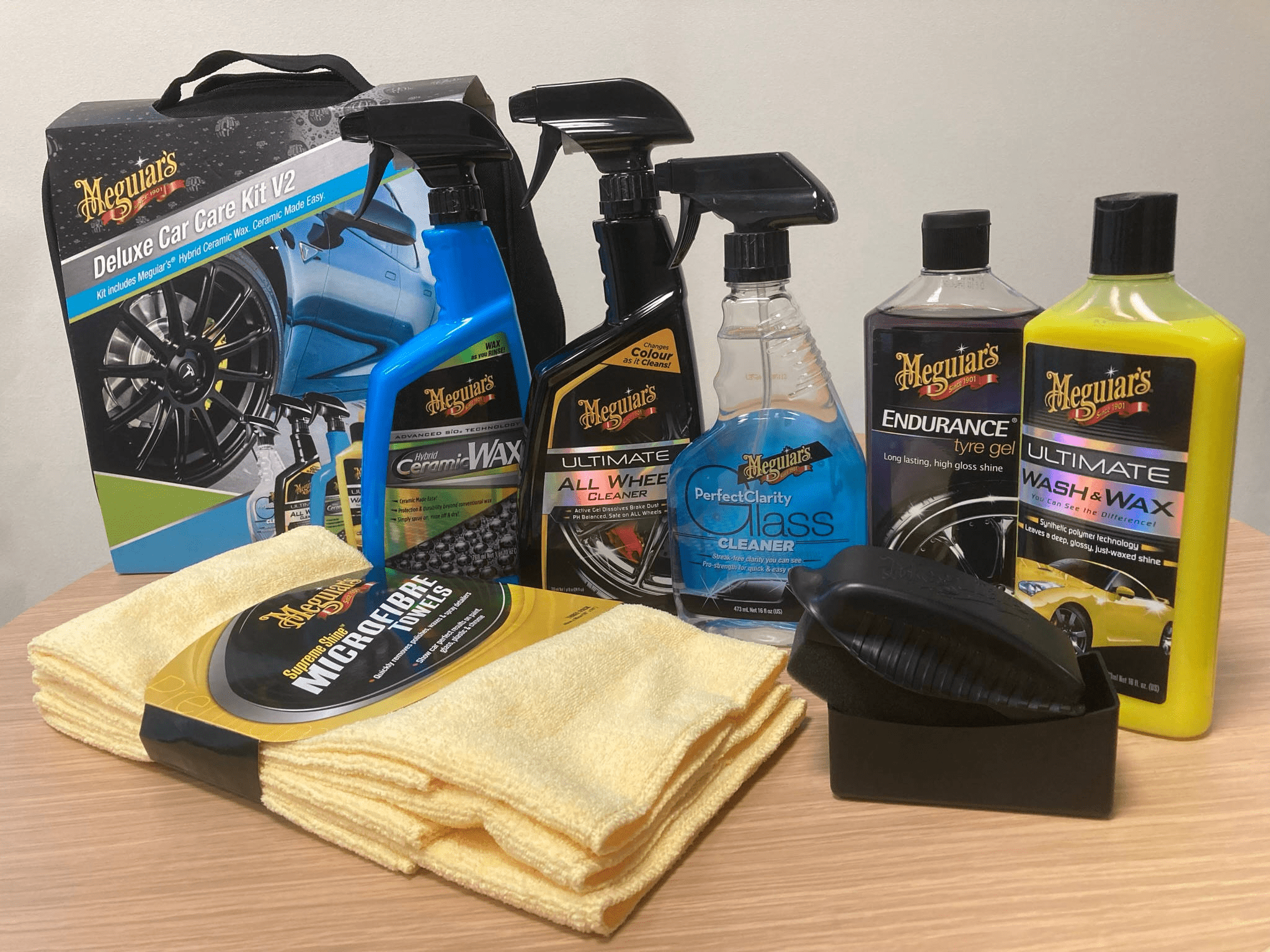 10 Perfect Gift Ideas for Car Lovers - Autostore.pk