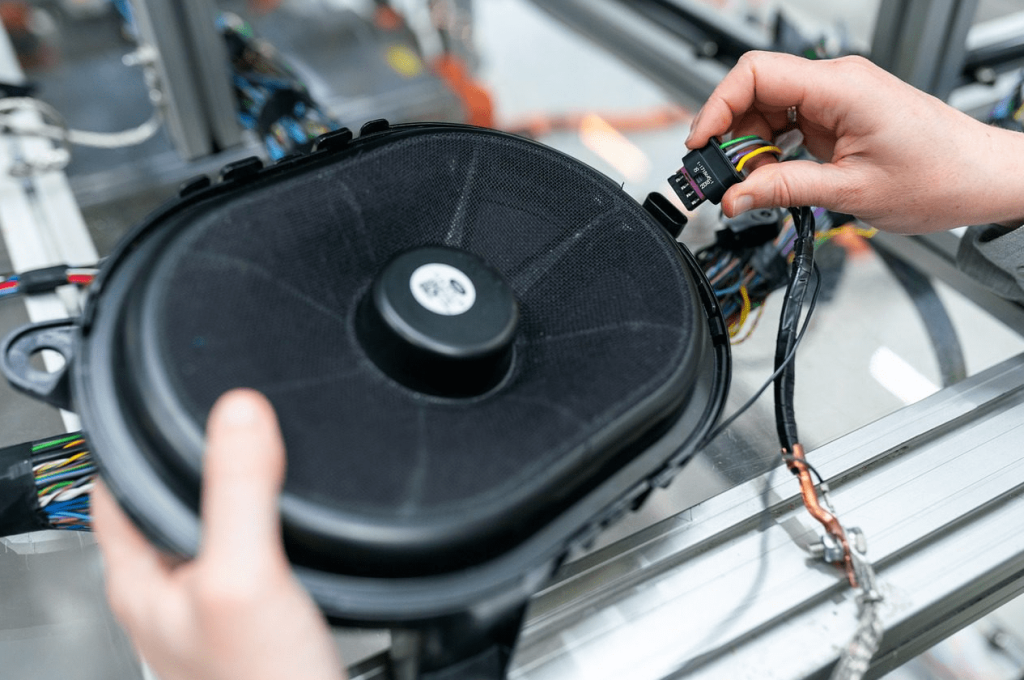 Beginners Guide to Car Audio System - Autostore.pk